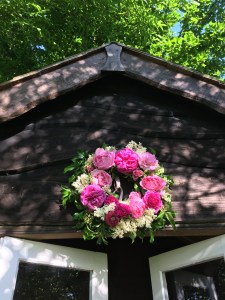 Six on Saturday – My Tribute to David Austin | Bramble Garden