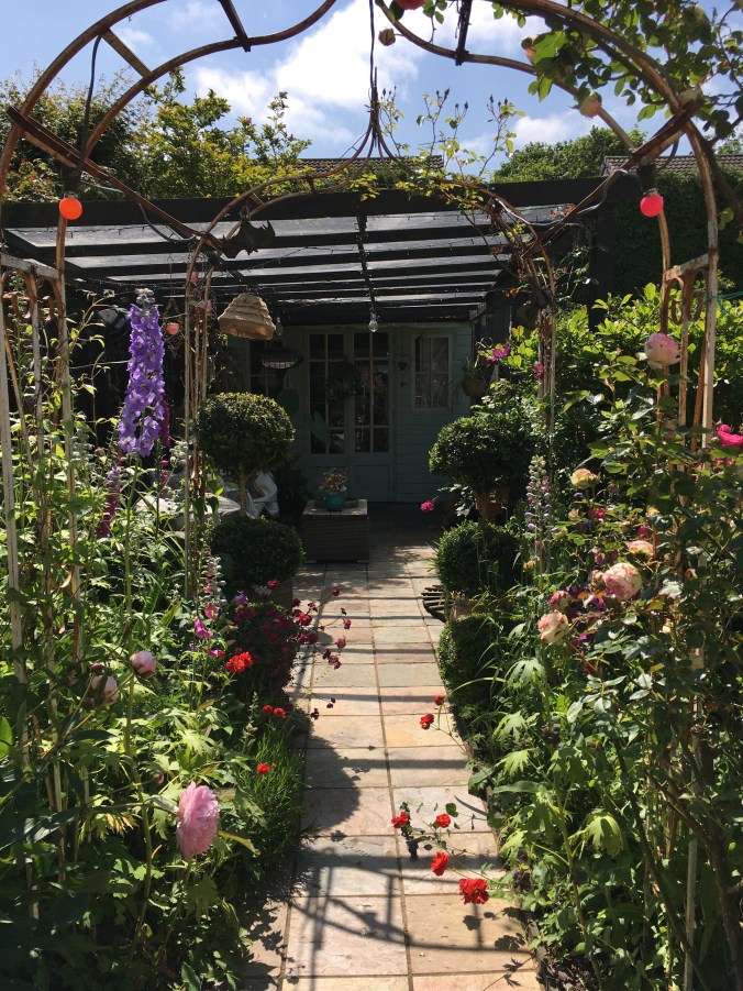 A visit to Jane’s garden | Bramble Garden